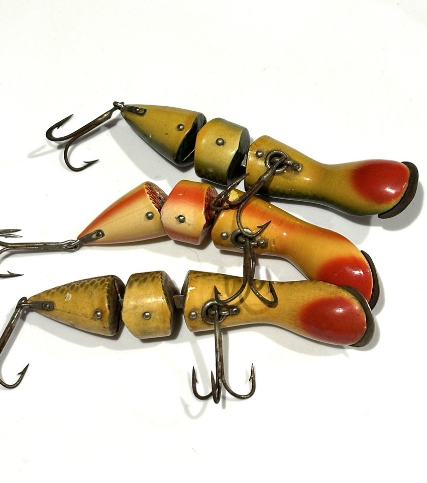3 diff. vintage Heddon Gamefisher old wood fishing lure lot tackle box ...