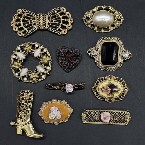 Lot of 10 Vintage 1928 BROOCH Pins Rhinestone Enamel Costume Jewelry ...