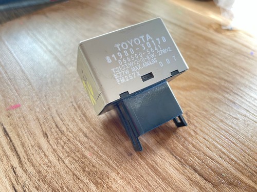 2009-2017 Toyota Venza 81980-30170 Flasher Turn Signal oem #6 | eBay