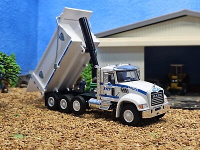 CUSTOM Mack Granite Dump Truck 1/64 2020 dcp Greenlight gravel Police ...