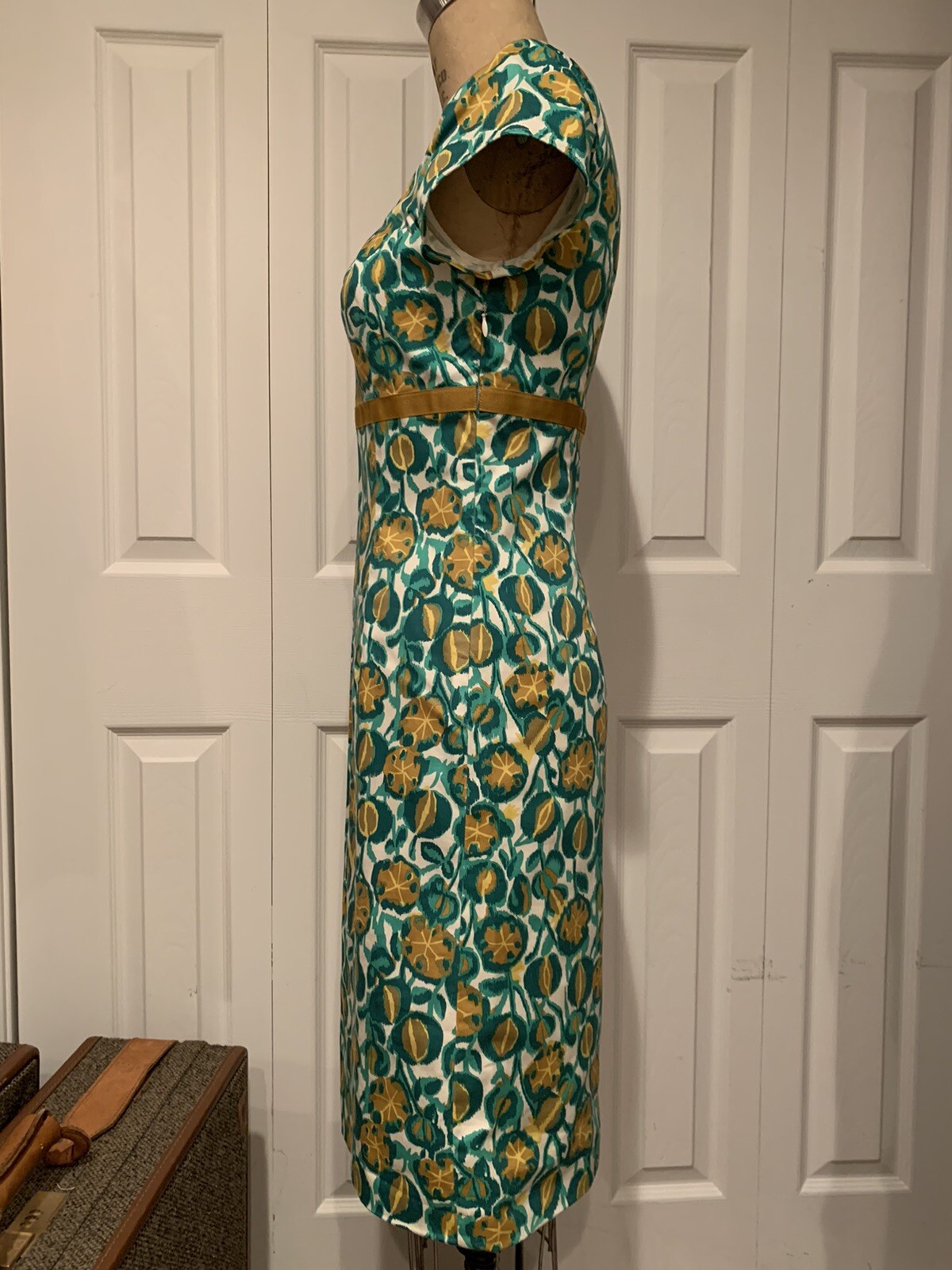 Boden~Scoop-neck~cap-sleeve~aquas & Golds On Off-white Empire Dress~so ...