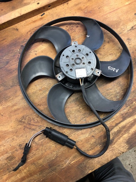 98-02 MERCEDES W210 E320 E430 RADIATOR COOLING FAN 0005401588 OEM B203 ...