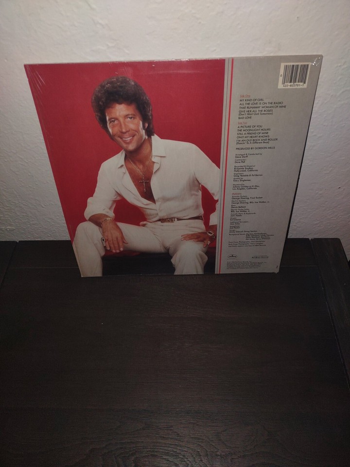 Tom Jones Love Is On The Radio Vinyl LP Record - 1984 - NM | eBay