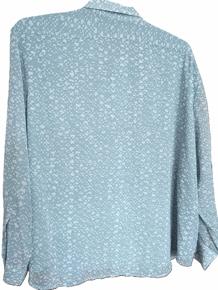 CALVIN KLEIN LIGHT BLUE PRINT BUTTONED BLOUSE SIZE LARGE NWT FREE ...