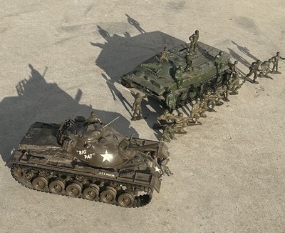 1/24 Model Tanks And Army Men/ Monogram Big Pat Tank & Other Model | eBay