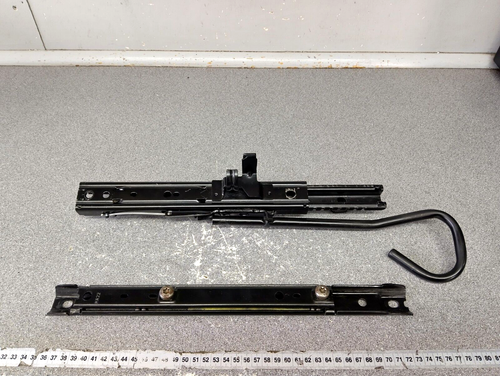 Citroen Saxo Peugeot 106 Drivers O/S Right Hand Seat Base Runner Track ...