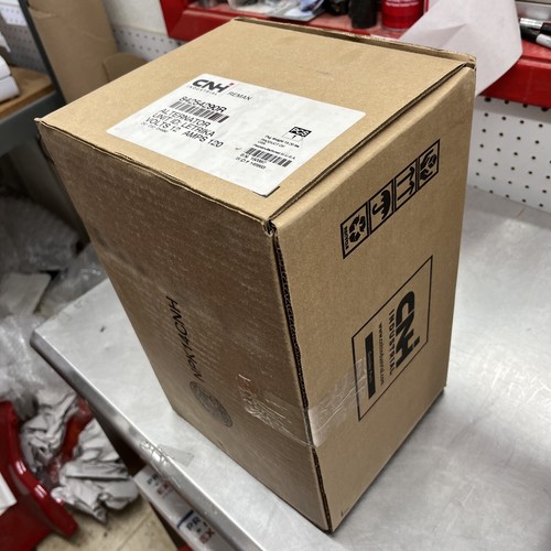 Genuine Case NH Reman Alternator 120A 12V 84254290R | eBay