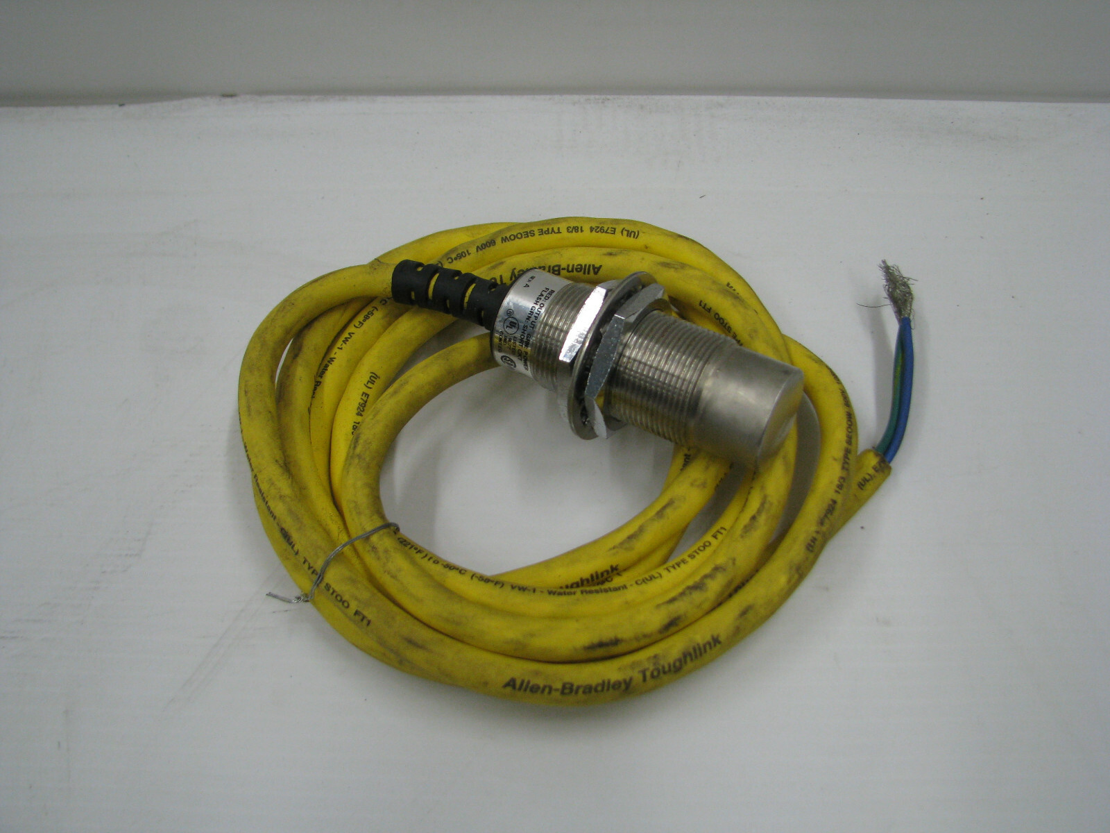 30mm Inductive Proximity Sensor - Allen-Bradley 871TM-B15C30-H2 | eBay ...