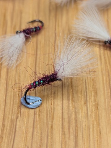 Fly Fishing,trout flies(14's Claret CDC Shuttlecock )👉X 12 barbless👈🆕🎆 ...