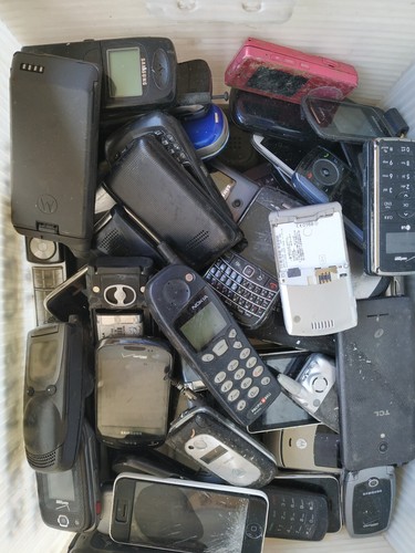 Lot of 50pcs Assorted Cell Phones For Parts, Scrap or Gold Recovery | eBay