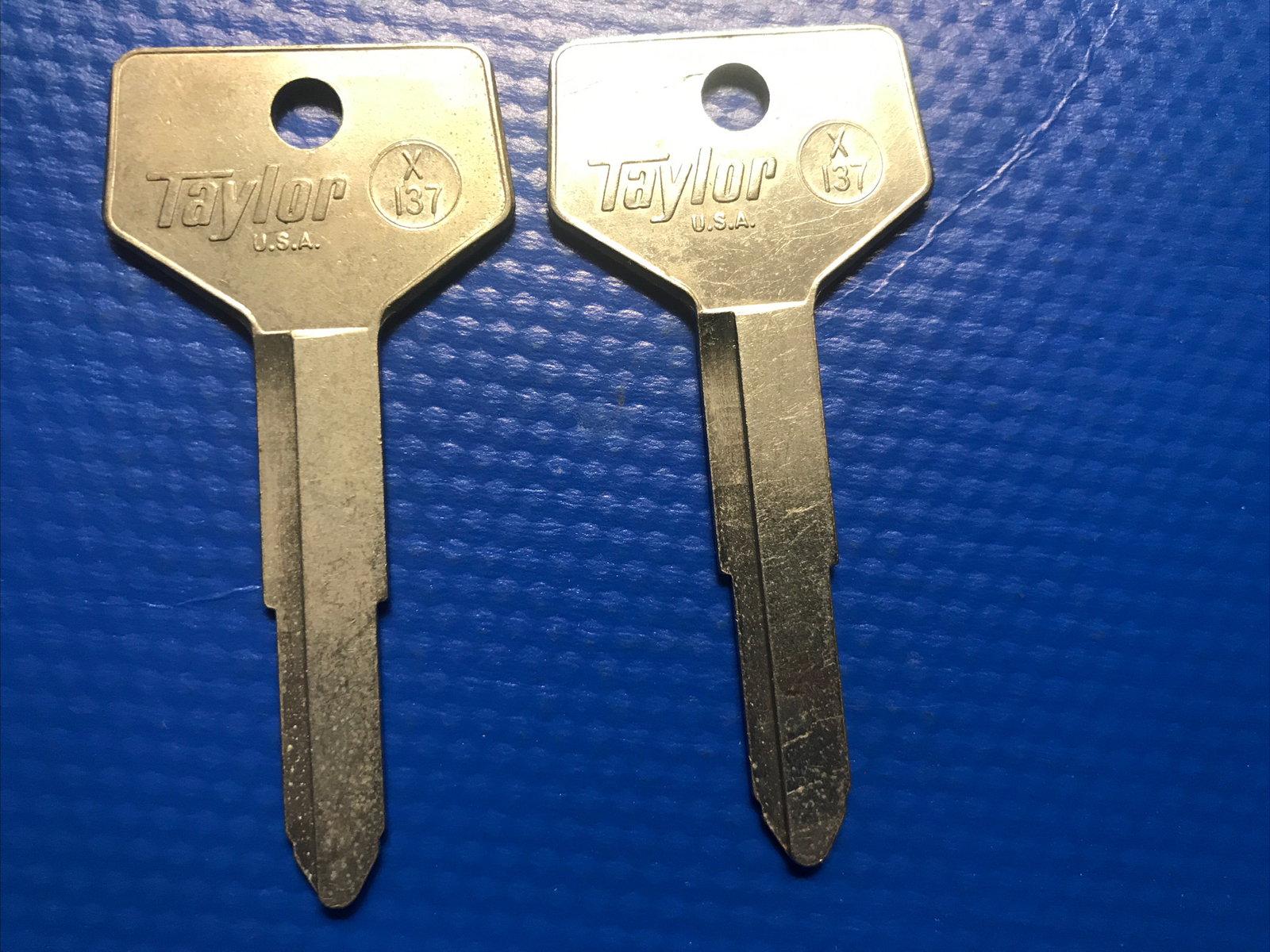 Taylor key blanks x137 fits Toyota Set of 2 keys | eBay