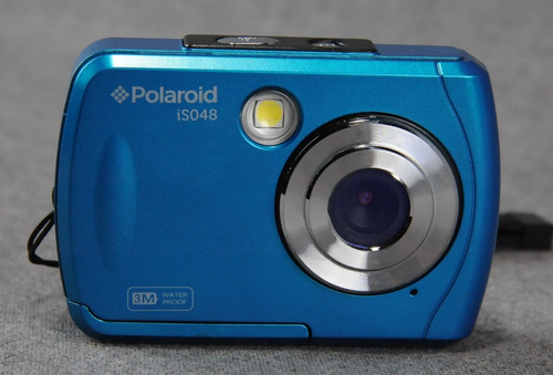 Polaroid IS048 16MP Waterproof Digital Camera, 2.4 Screen, 32Gb card ...
