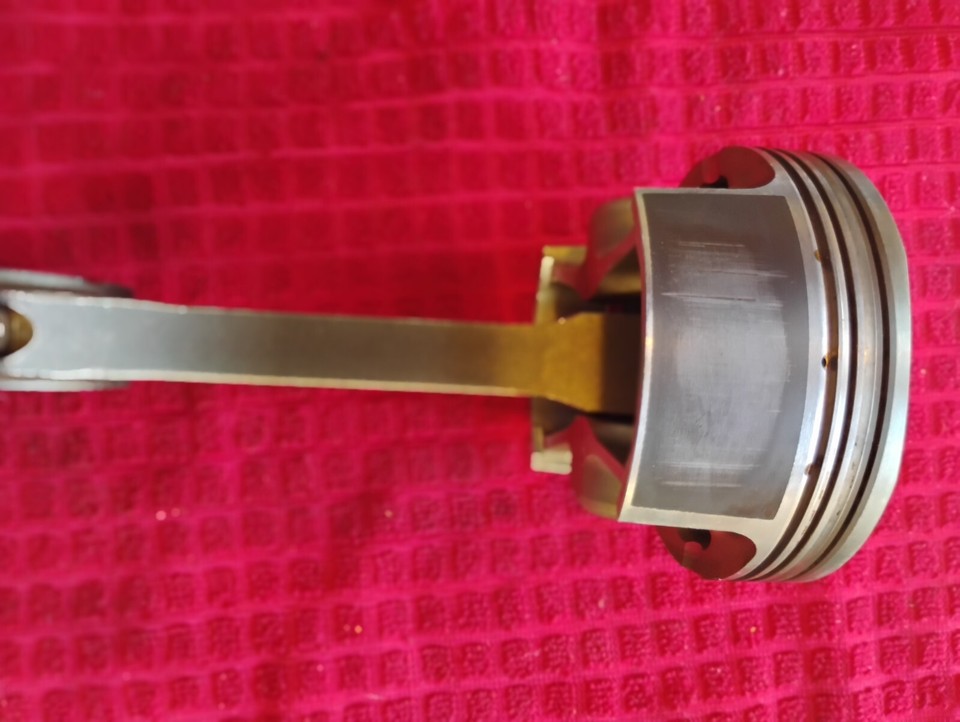 Dodge 6.2 Hellcat Redeye Authentic OEM Mopar Piston/Rod Charger And ...