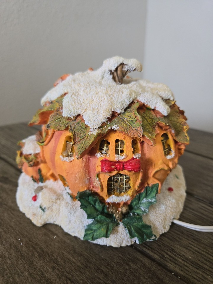 Charming Tails Pumpkin Inn Lighted Fall house w/cord Silvestri | eBay