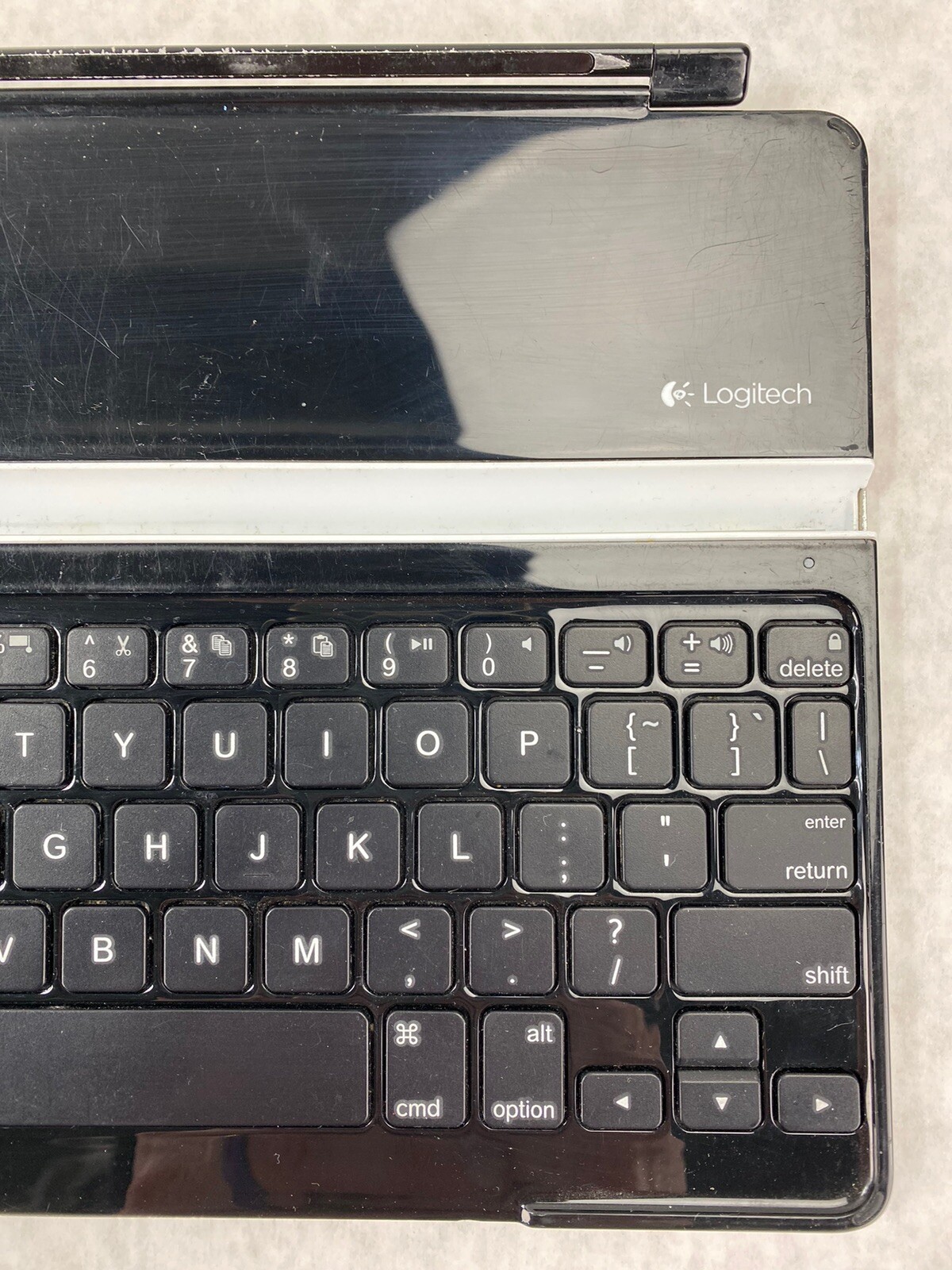 Logitech Y-R0032 Bluetooth Wireless Ultra Thin Keyboard Slim Cover iPad ...