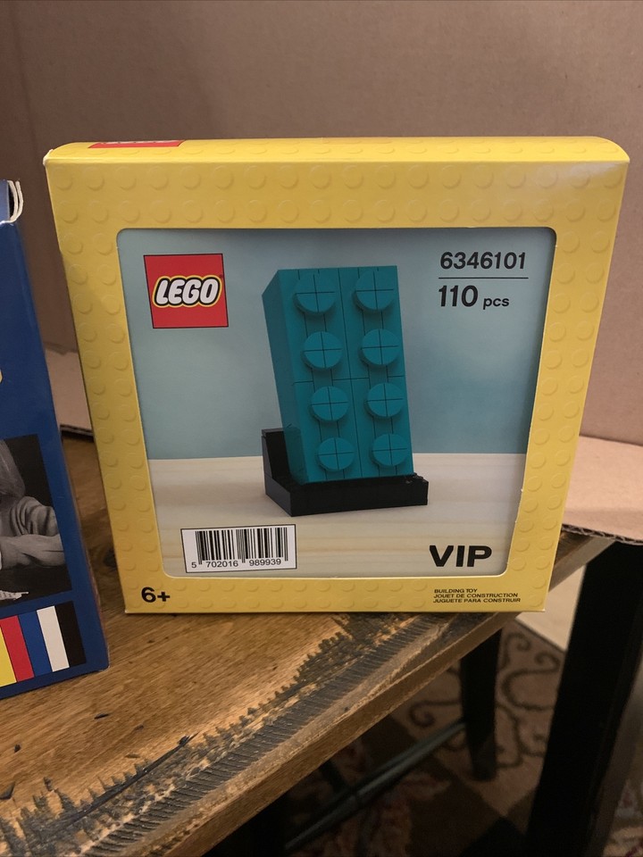 LEGO Promotion Lot: 60 Year Anniversary (40290) & Aqua Brick (6346101 ...