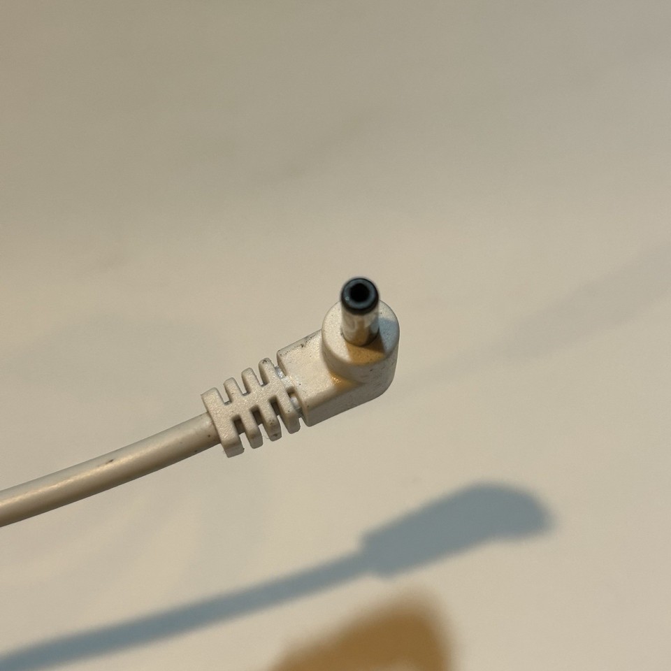 Artic Air Ultra Advanced Switching Adapter Model XCJ-W60050150B 5V 1.5A ...