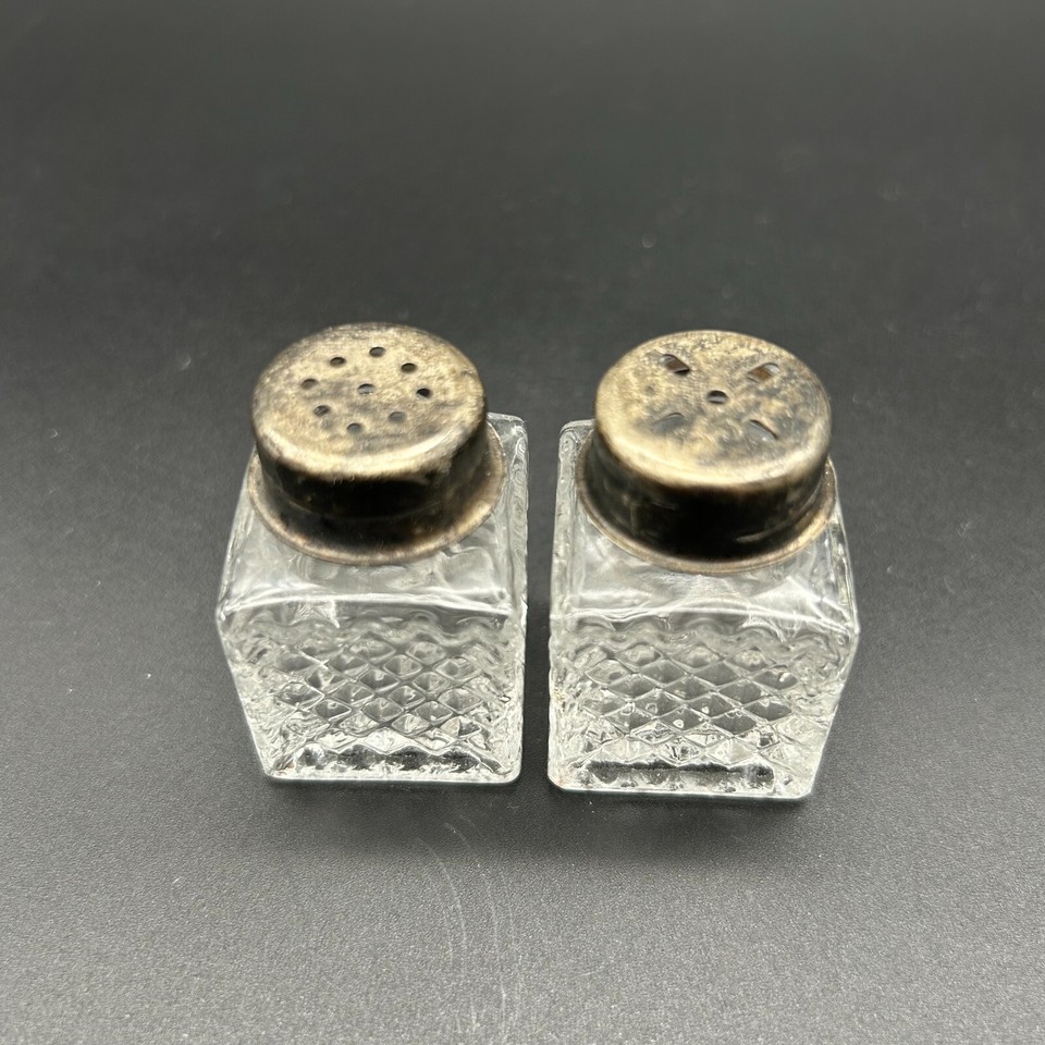 Vtg Mini Glass Salt & Pepper Shakers Diamond Point 1" Square Silver ...