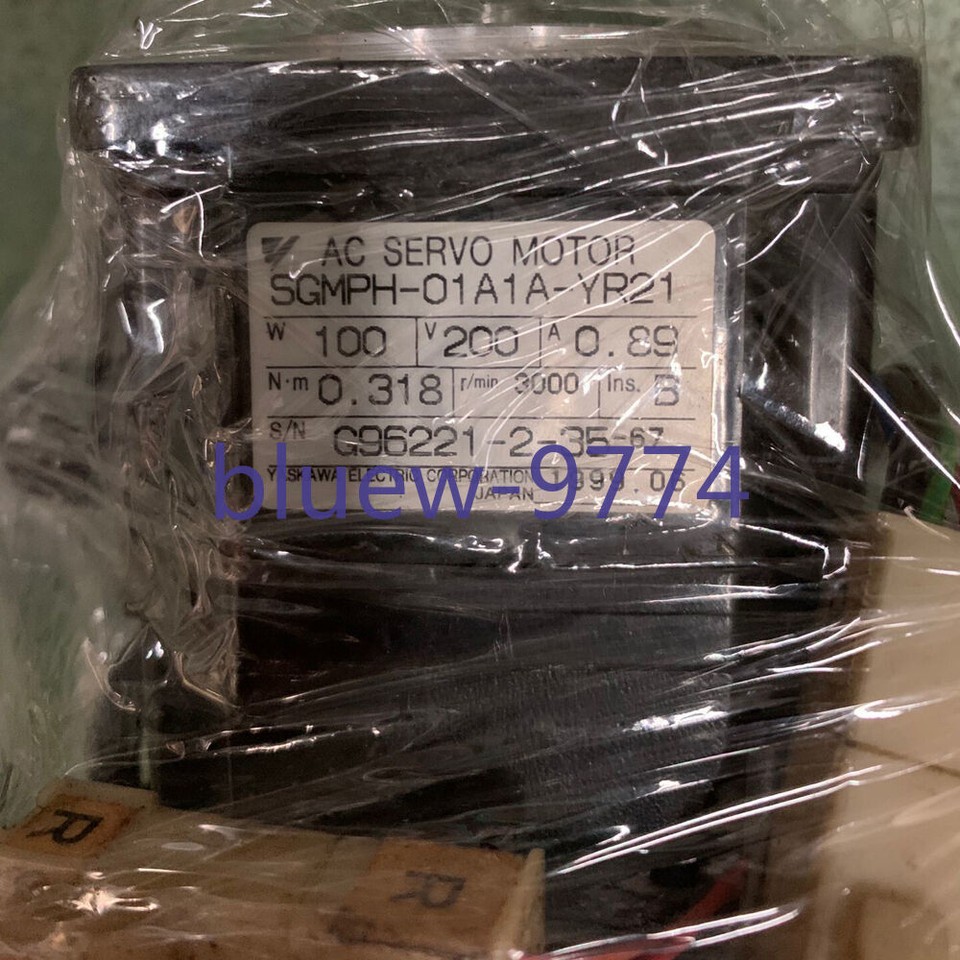 One YASKAWA SGMPH-01A1A-YR21 SERVO MOTOR New In Box Expedited Shipping ...