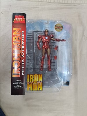 Iron Man 2 Mark 4. Diamond Select Toys. (Marvel Select) Borders ...