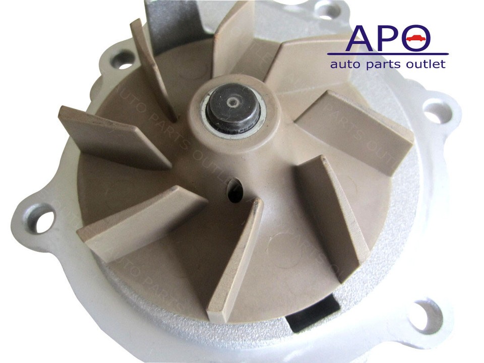 Water Pump w/ Gasket LR011694 For Land Rover LR2 Range Rover Evoque 2.0 ...