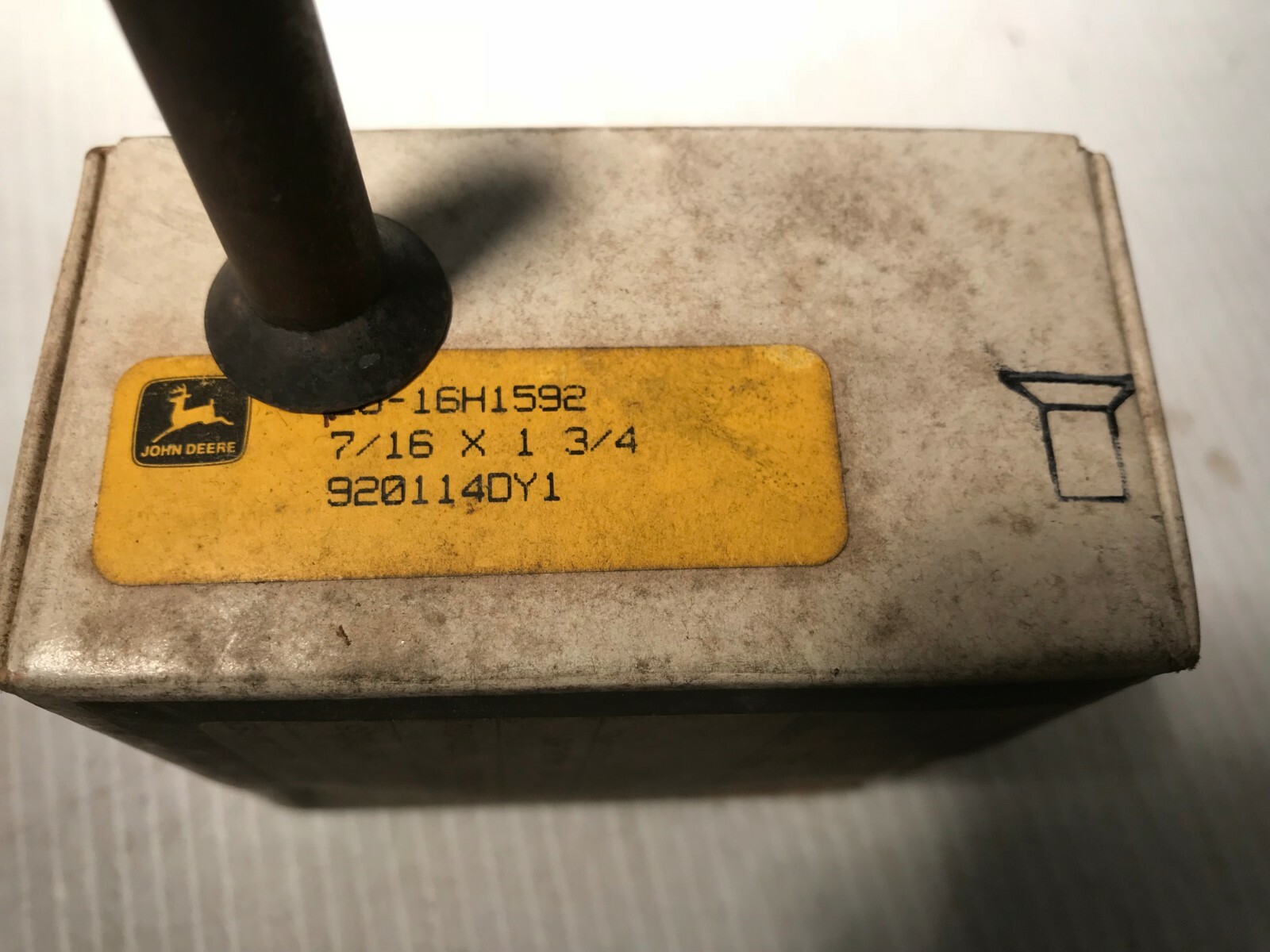 16H1592 GENUINE John Deere RIVET QTY of 4 Rivets Replaces 16H1831 | eBay