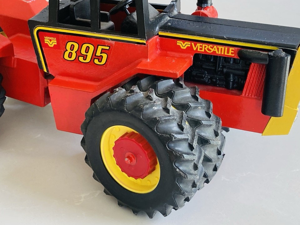 Rare Versatile 895 TRACTOR 1/16th Cab Articulating Duals Around ...