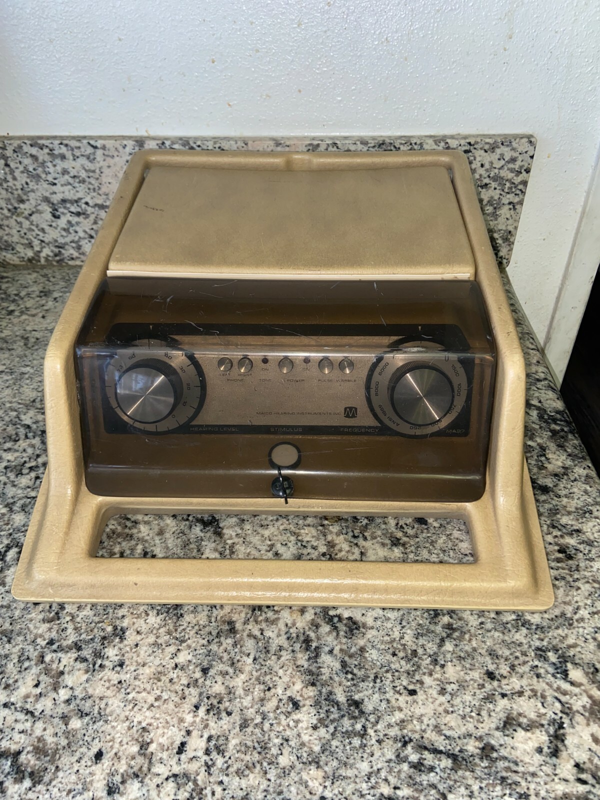 Maico Hearing Instruments Ma27a Portable Screening Audiometer ...