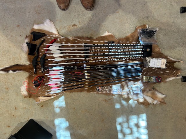 Oneida Phoenix Bow Left Hand Med 30-50 Black With Accessories | eBay