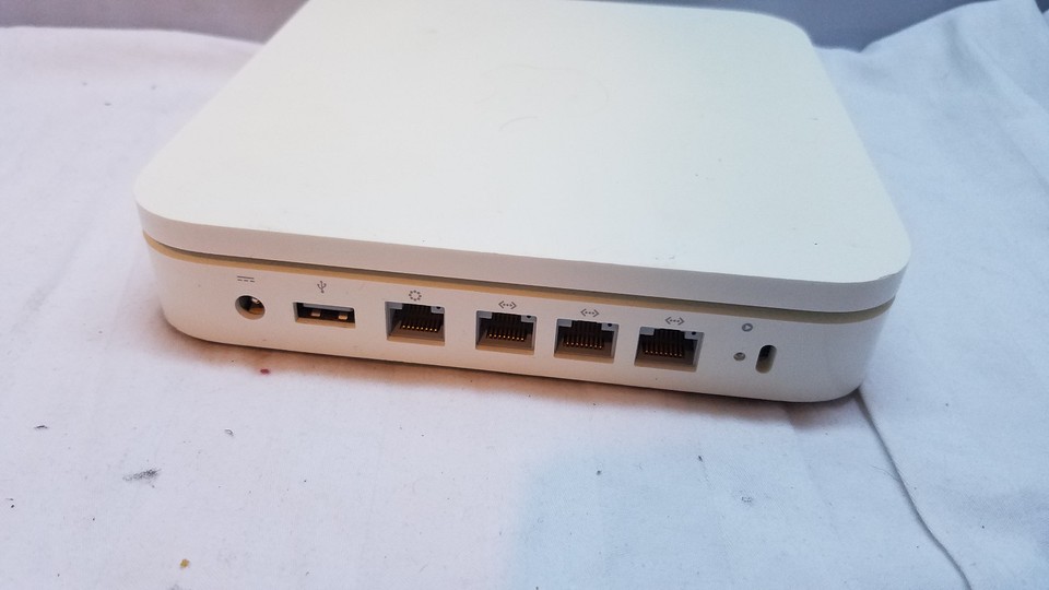 Apple AirPort Extreme 802.11n Base Station | A1301 (3rd Generation ...