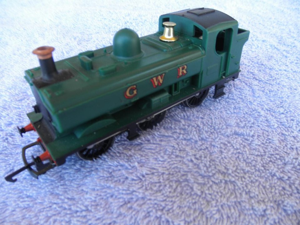 Hornby OO gauge locomotive R041 Pannier Tank PRICE REDUCED | eBay