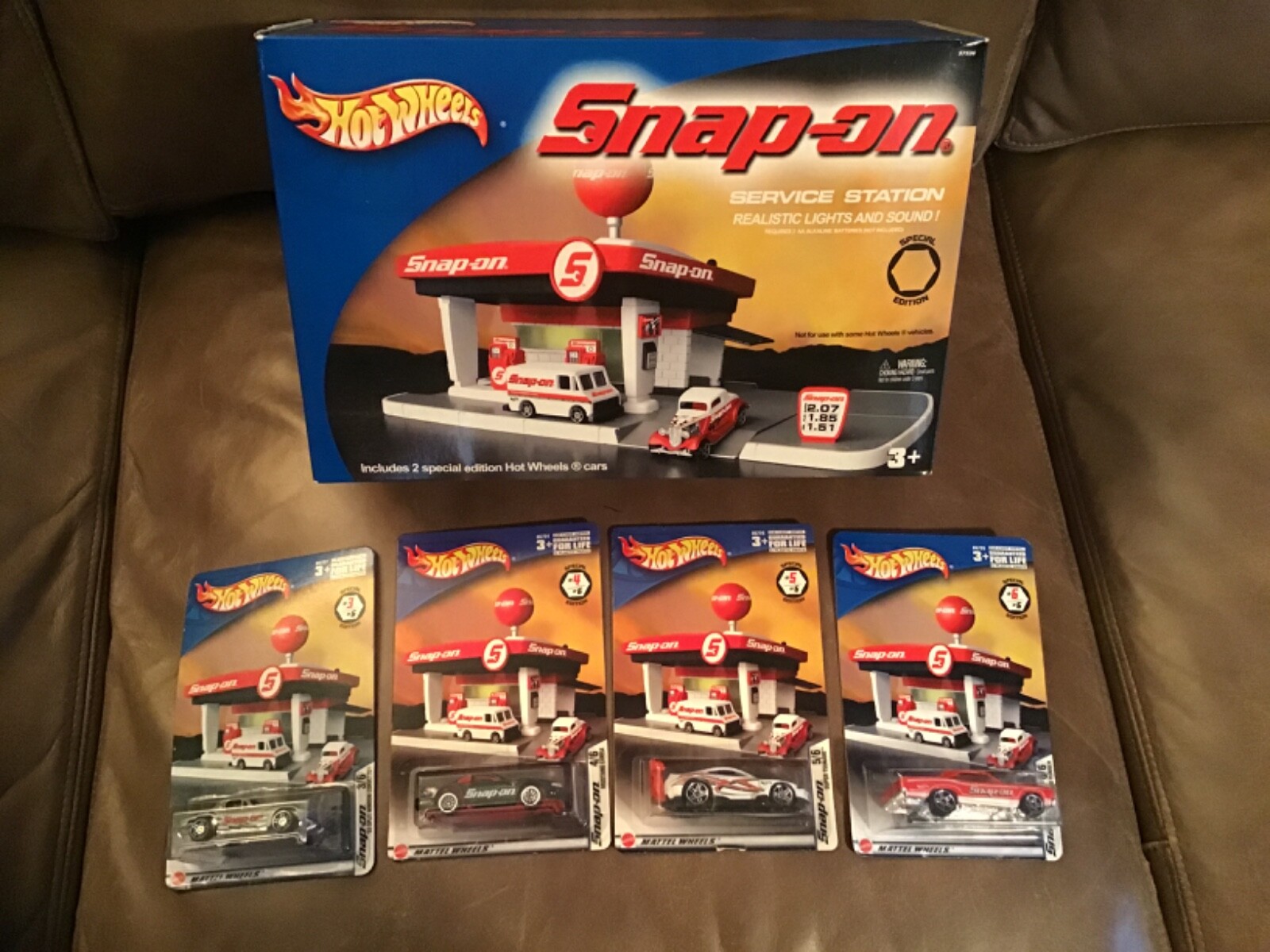 2003 Hot Wheels Snap On Service Station Set 57536 NIB w 4 New Sealed ...