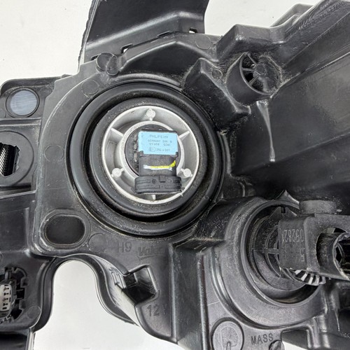 OEM 2016 - 2021 Jeep Grand Cherokee Black Right RH Halogen Headlight ...