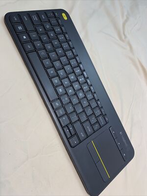 Logitech K400 Plus Unifying Bluetooth Keyboard with Touchpad - No USB ...