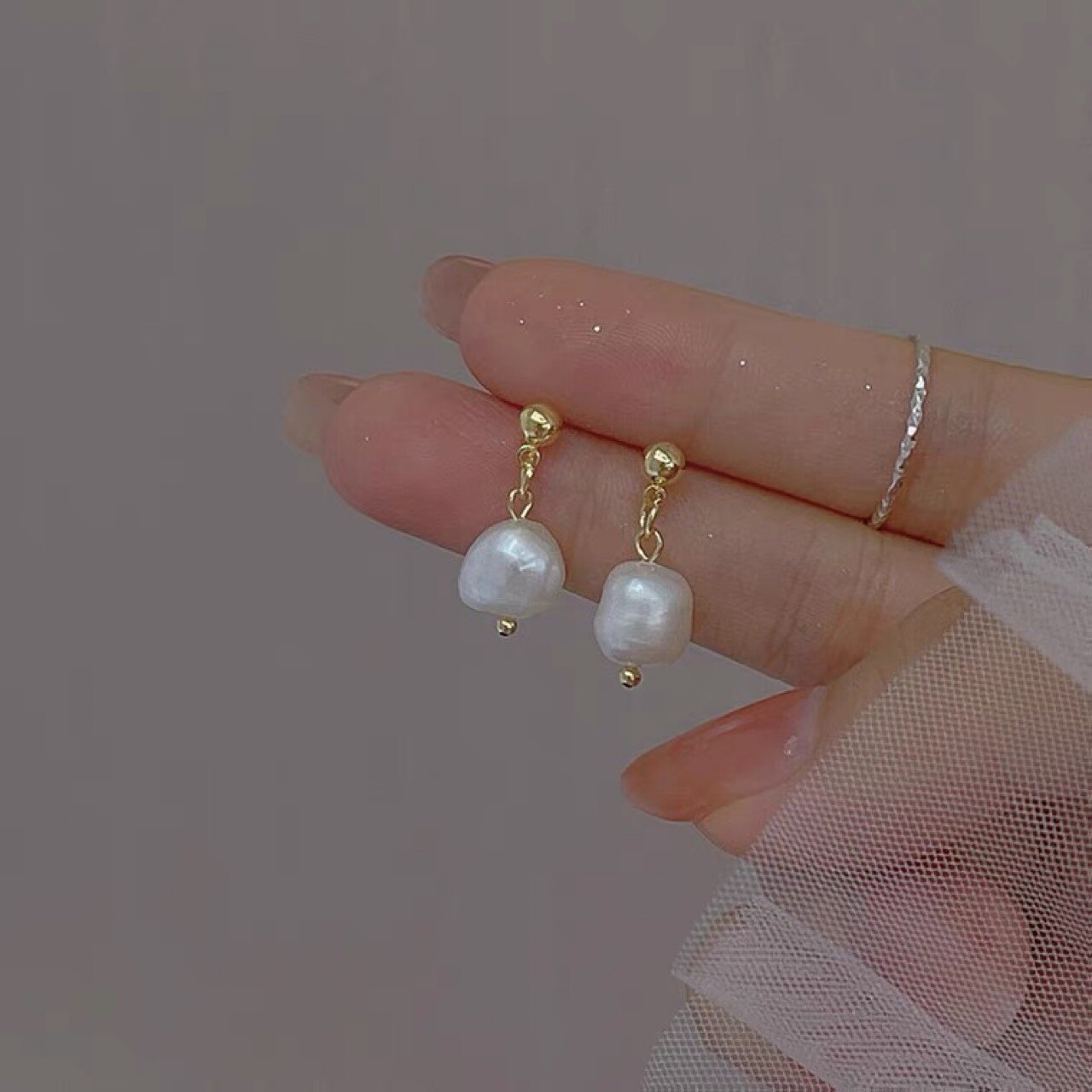 Natural 9-10mm White Freshwater Baroque Pearl Hook Earrings Women ...