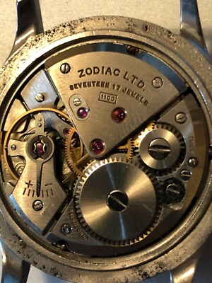 VINTAGE ZODIAC CAL 1100 MOONPHASE TRIPLE DATE MECHANICAL MENS WATCH | eBay