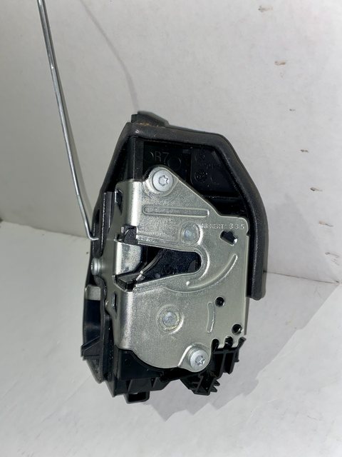 2016 BMW 528i xDrive Used OEM Front Right Door Latch Part#: 51217229462 ...