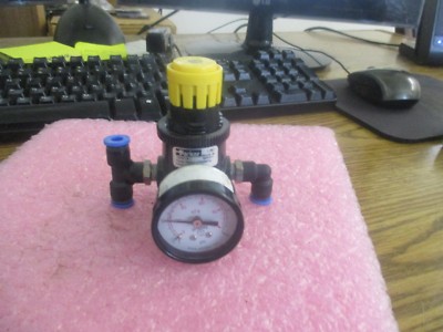 Parker Model: 14R013FC Pneumatic Regulator with Gauge | eBay