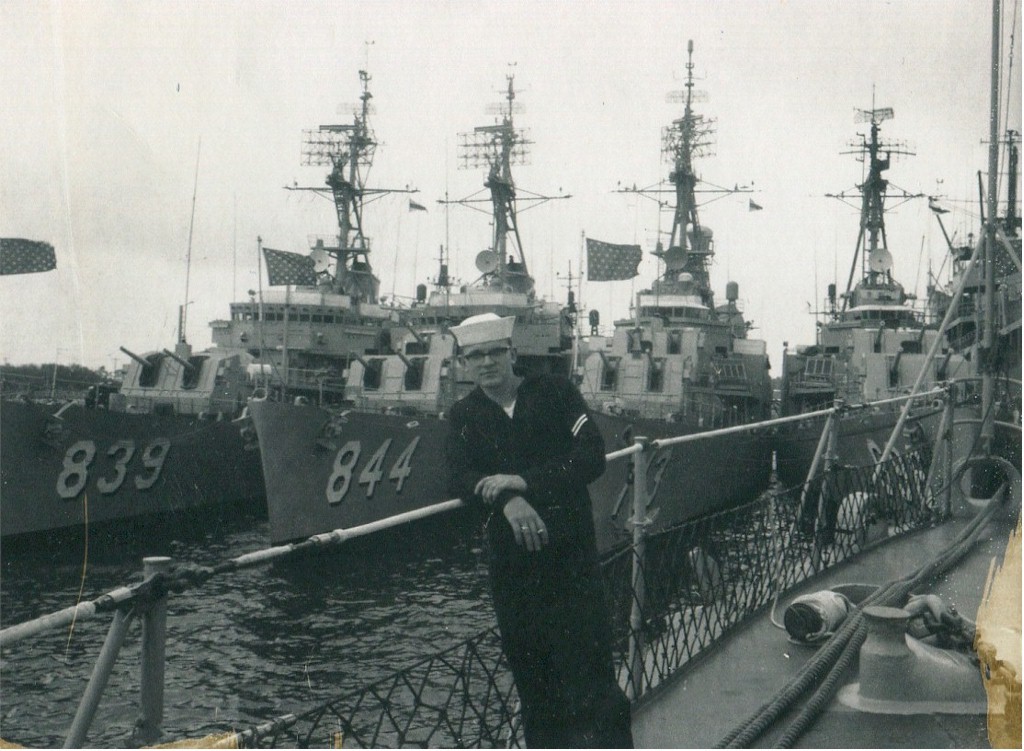 USS PERRY DD-844 LAPEL HAT PIN UP MADE IN US NAVY VETERAN DESTROYER ASW ...