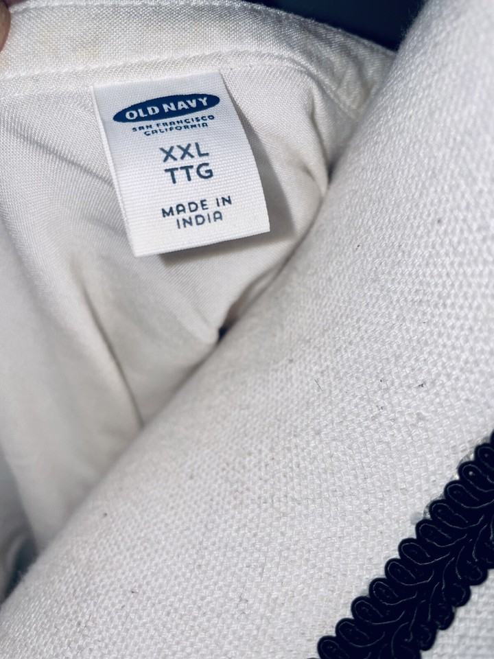 $32 OLD NAVY EMBROIDERY LACE TRIM WHIPPED CREAM V NECK 3/4 SLEEVE ...