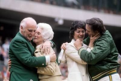 World Series, Oakland Athletics owner Charlie Finley, wife S - 1972 Old ...