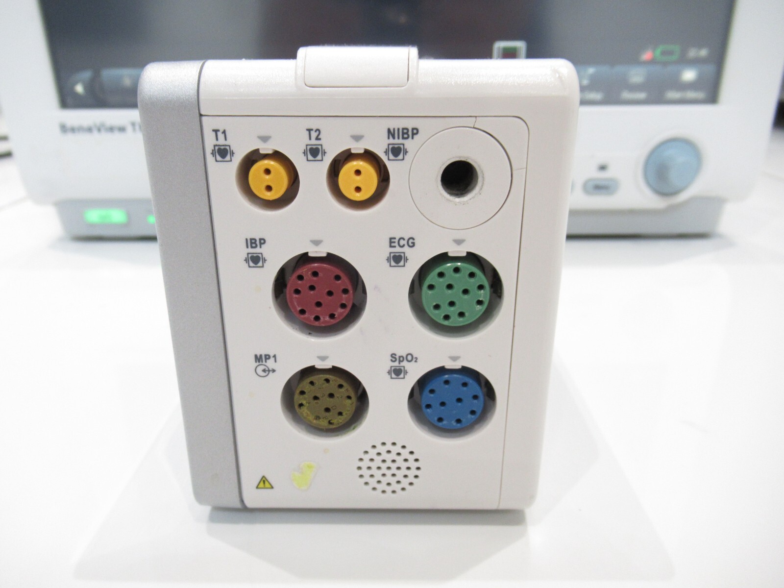 MINDRAY BENEVIEW T8 17" TOUCH PATIENT ANESTHESIA T1 TRANSPORT MODULE ...