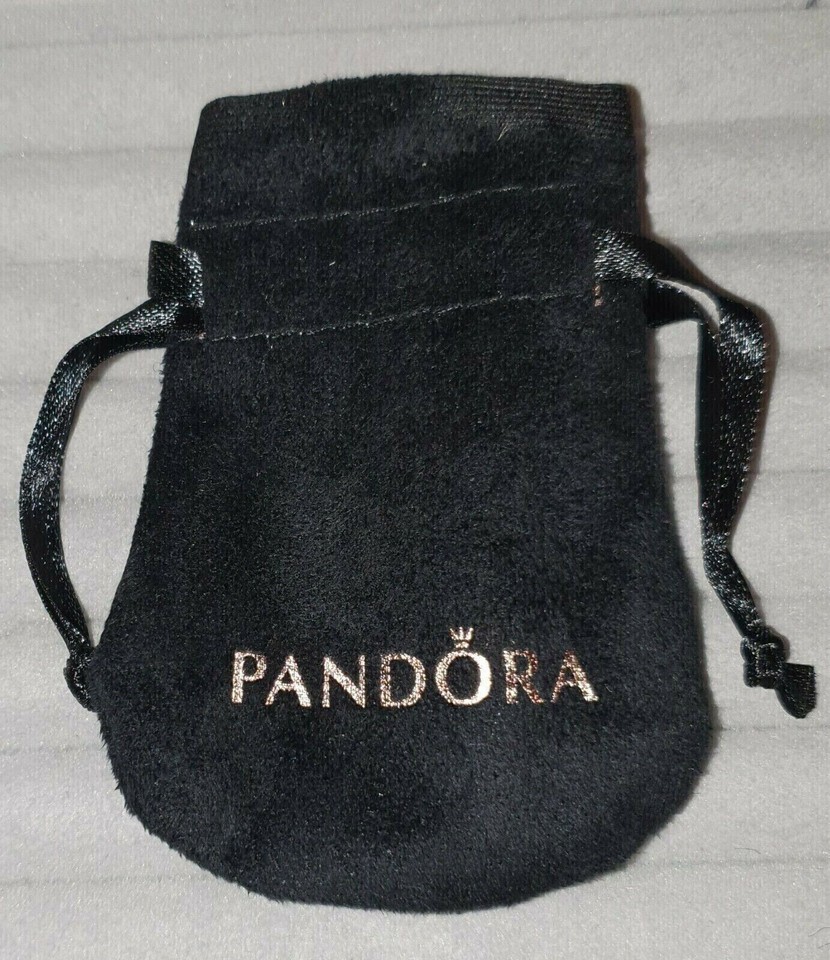 New Authentic Pandora Silver Pandora Moments Heart Charm Pendant ...