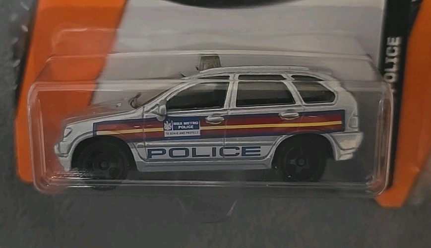 matchbox mbx Metropolitan Police Set BMW X5 & meter Maid | eBay