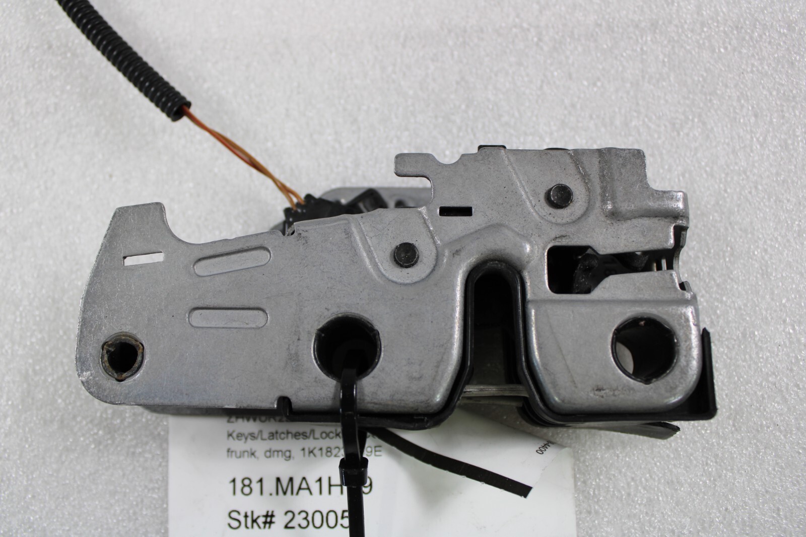Lamborghini Huracan, Spyder, Hood Latch, Dmg, Used, P/N 1K1823509E | eBay