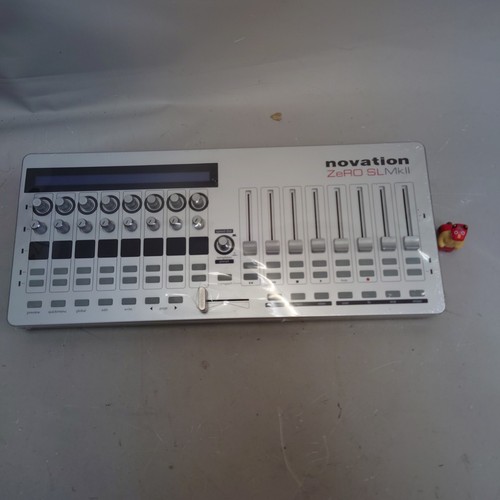 Novation ZeRO SL MkII MIDI USB Controller Tested Works DAW Control ...