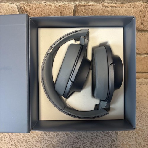 SONY headphones h.ear on 2 MDR-H600 body & pouch (cord not included ...