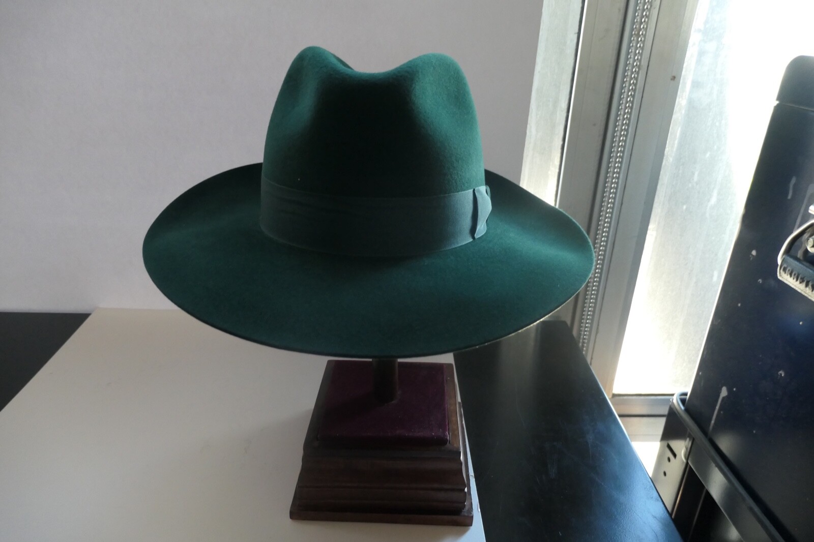Rare James Lock Emerald Green Rabit Felt Fedora 7 3/8 - Gem