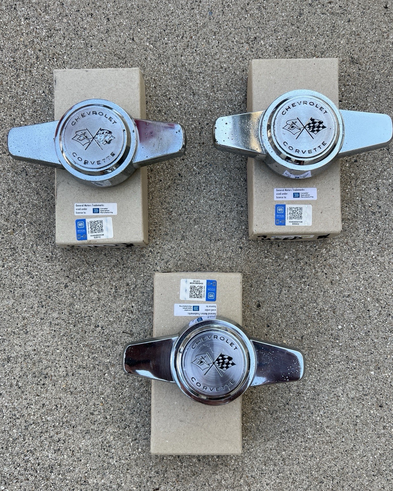 1956-62 CHEVY CORVETTE HUBCAP SPINNERS - SET OF 3 - ORIGINAL - USED ...