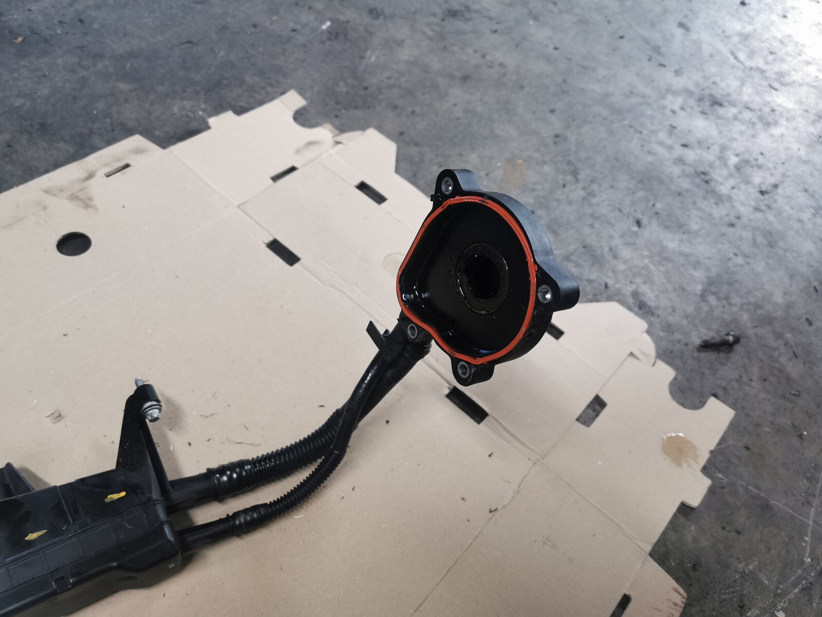 MERCEDES GLE GLE43 AMG W166 2017 3.0 V6 PETROL OIL SEPERATOR ...